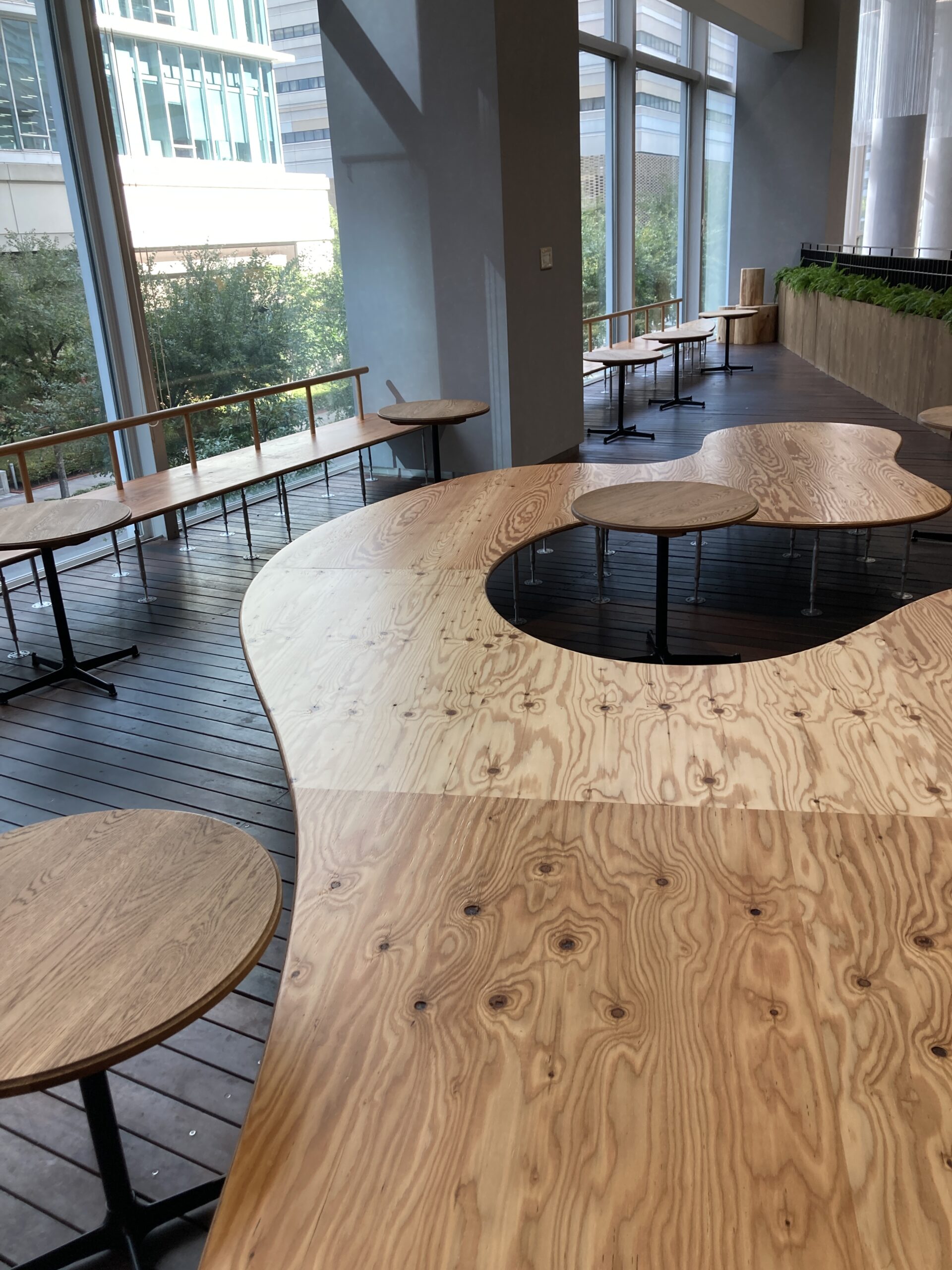 広々とした空間でゆっくりくつろげるカフェ BERTH COFFEE | オッサンのぼっちカフェツアーズ