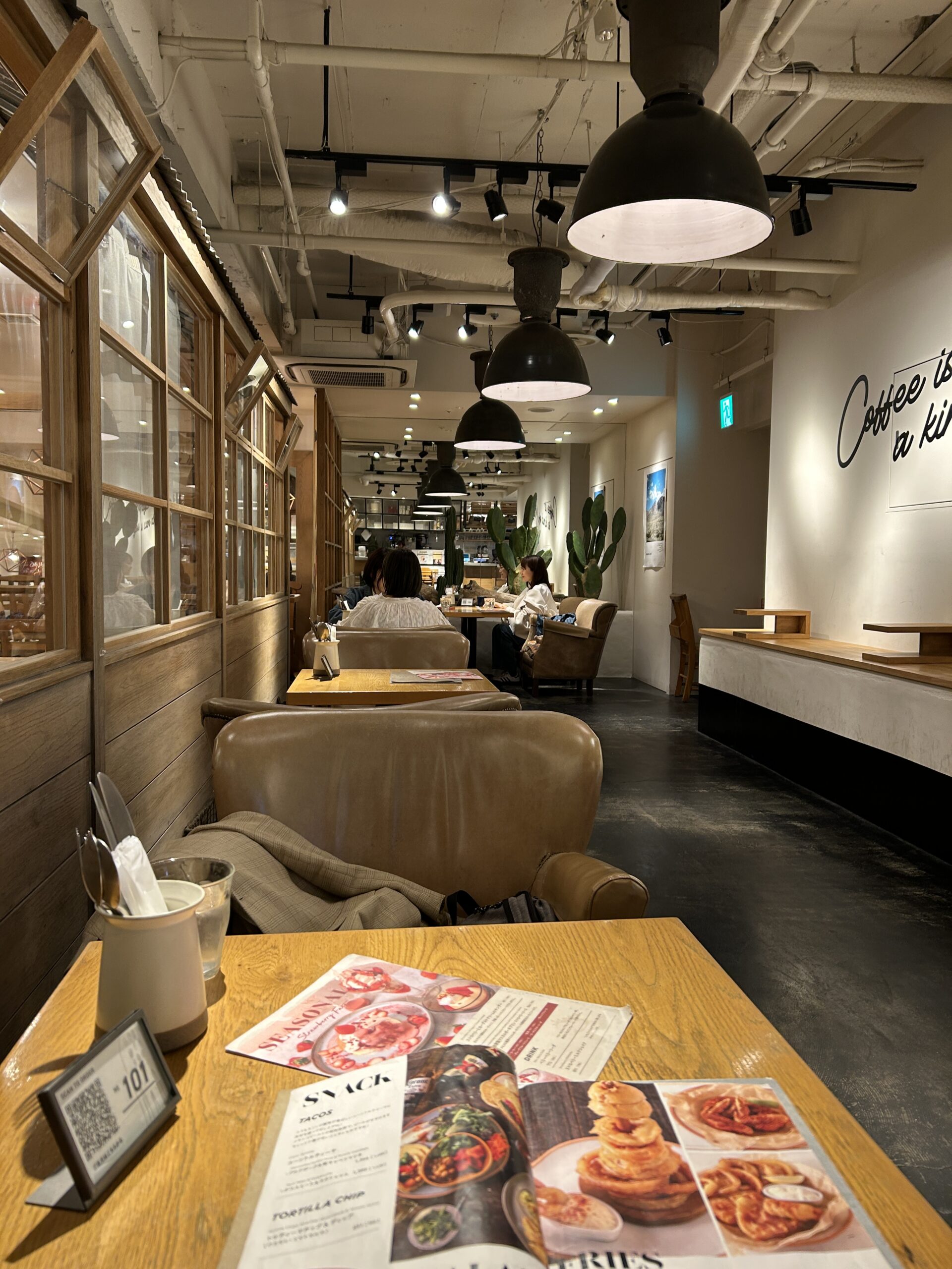 アメリカ西海岸とメキシコがMIXしたモダンカフェMARFA CAFE 横浜店でランチ | オッサンのぼっちカフェツアーズ